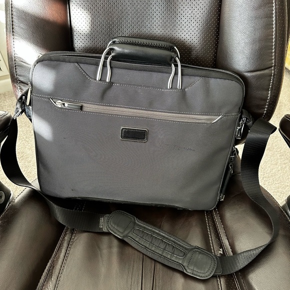 Tumi | Bags | Arriv Hannover Slim Briefcase Limited Edition Titanium ...